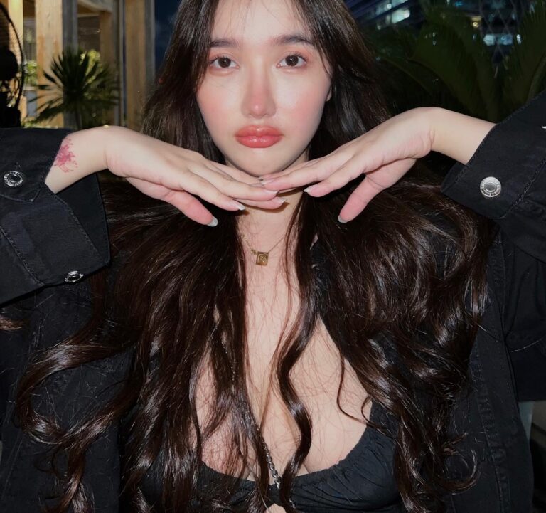 Kanya Bunloed เปิดวาร์ป ไฟคู่หน้า สุดอลัง งานดี 18+