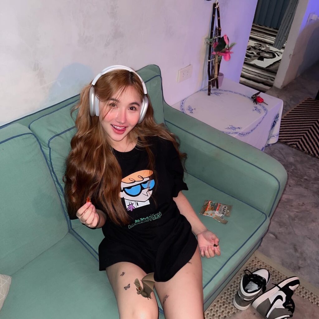 Kanya Bunloed เปิดวาร์ป ไฟคู่หน้า สุดอลัง งานดี 18+