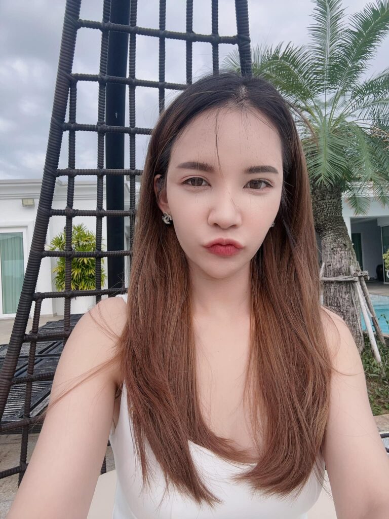 Pupae Nuttawee แจกวาร์ป ปูเป้ นางแบบ Cup E เน็ตไอดอล มาแรง 18+