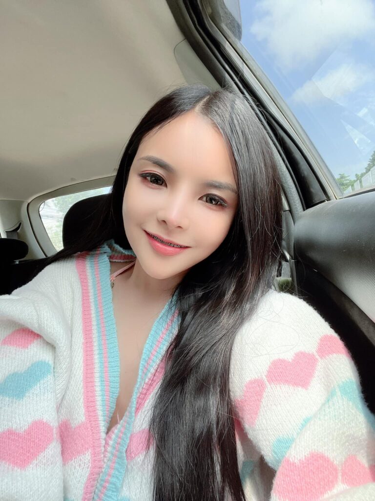 ขวัญ Theerawan Srikampa เปิดวาร์ป สาวสวย Cup E เซ็กซี่ บิกินี่ 18+